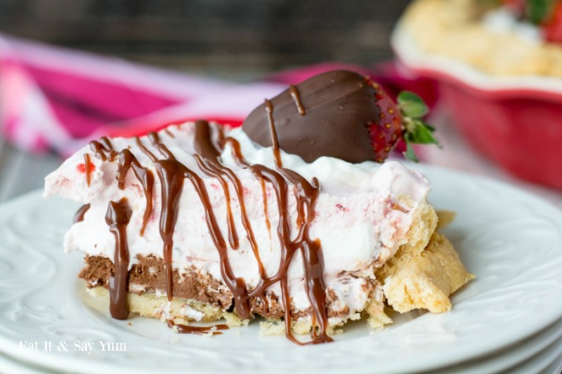 Black Bottom Strawberry Pie | Eat It & Say Yum